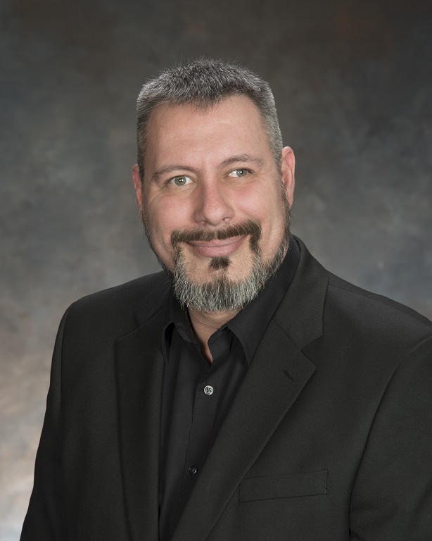 Realtor® Efrain Guzman Joins Weichert, Realtors® - Ruffino Real Estate